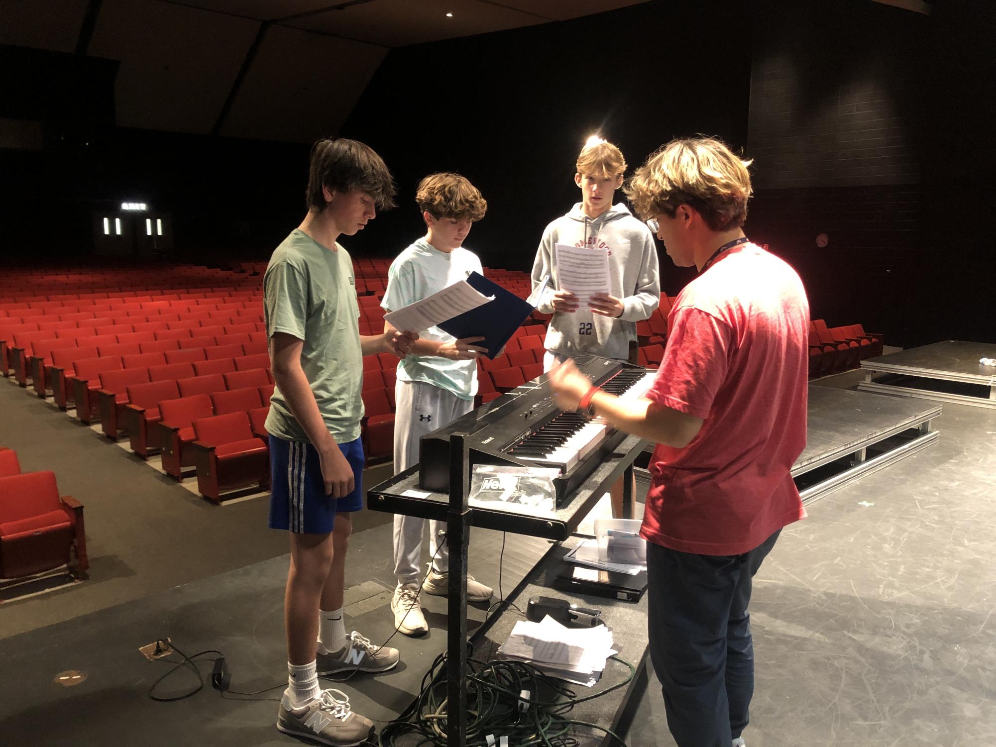 Show choir introduces new acapella groups – The Homewood Tricorne